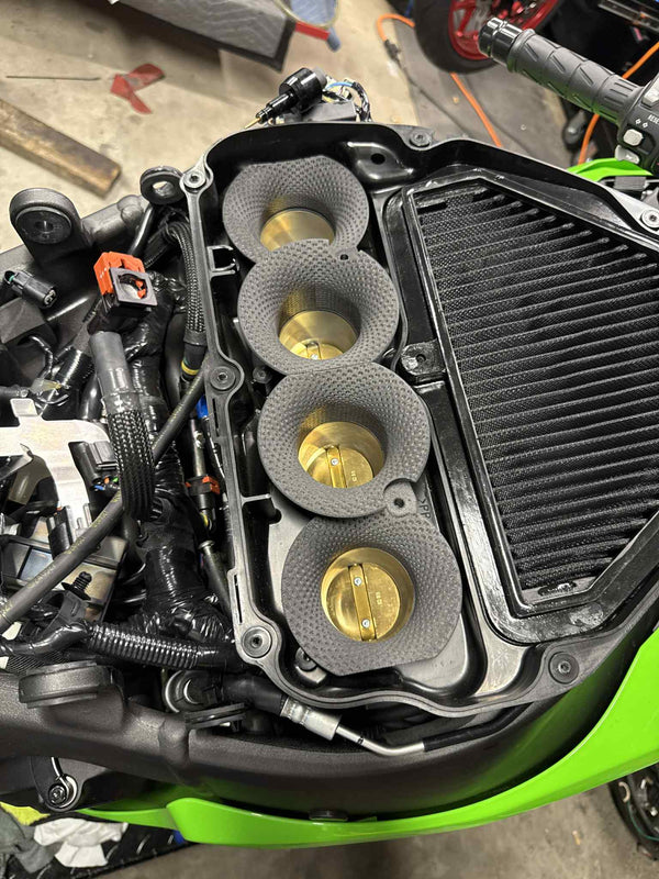 Dan Smeltz Dimpled Velocity Stacks Gen 5 ZX10R – MoPower Racing